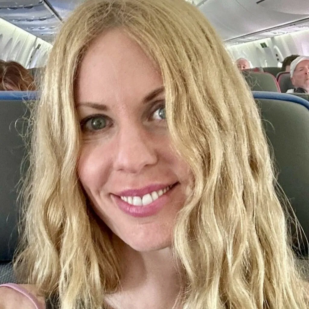 Anuvu going "all-in" on hybrid inflight connectivityRunway Girl