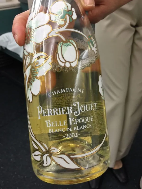 Korean Air's Nutgate saga opens dialog about family dynasties - Runway ...