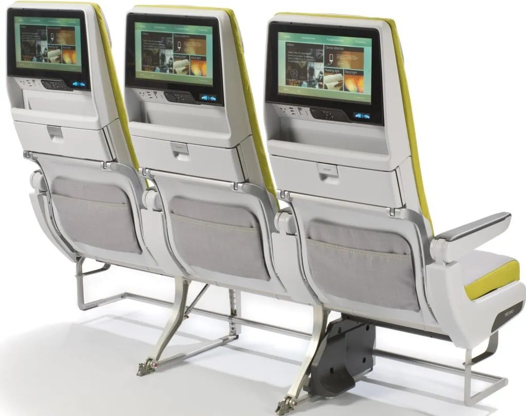 Ten abreast on 777 looms as Cathay tests new, narrower seats - Runway ...