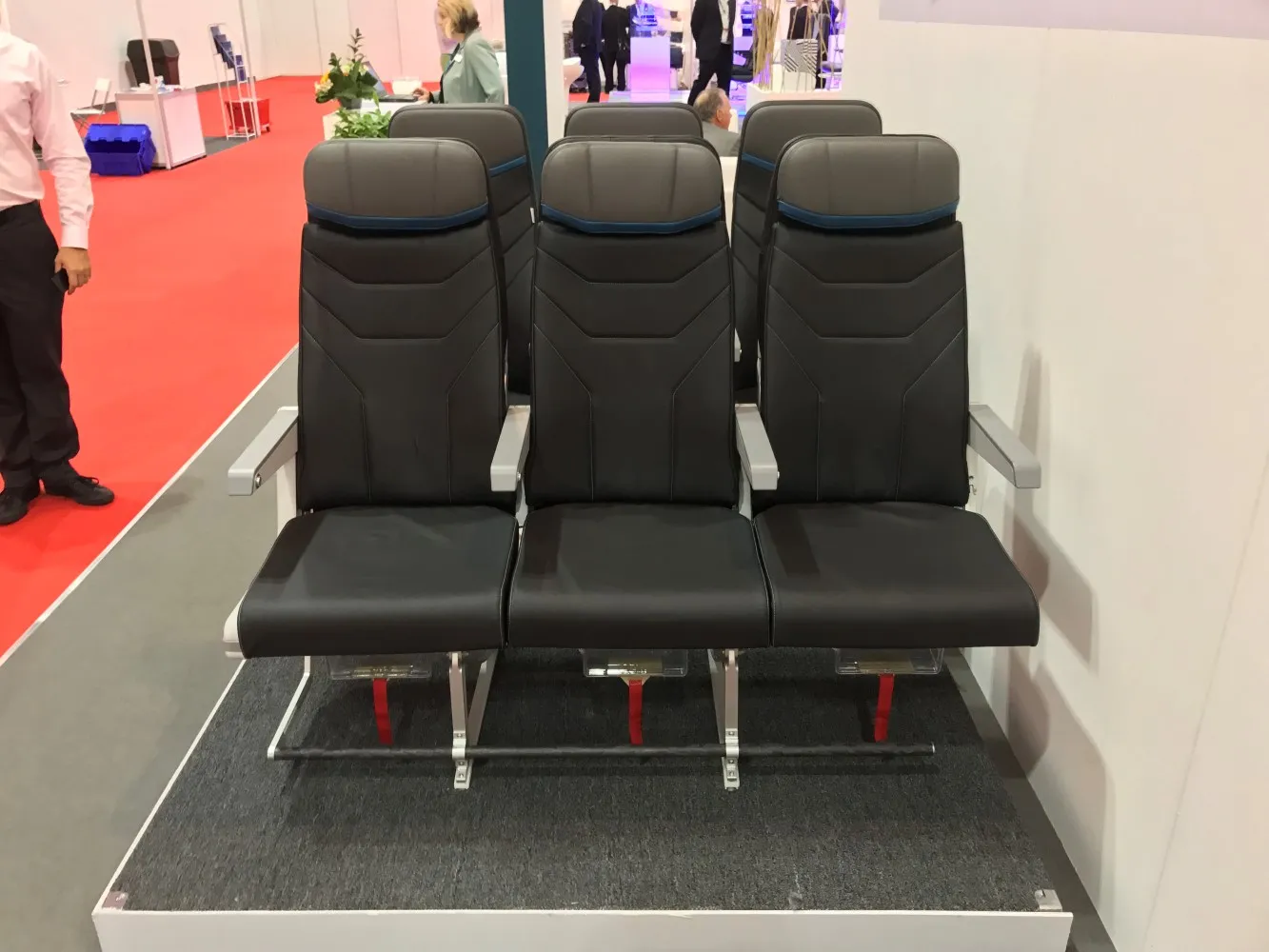 Press Release: digEcor in-seat power now compatible with HAECO Vector ...