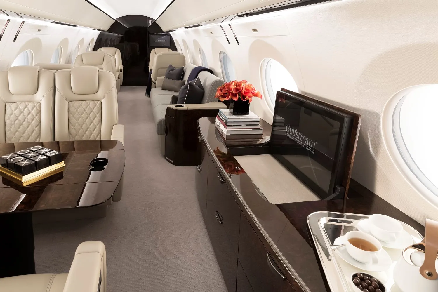 Gulfstream G500 cabin to cosset passengers - Runway GirlRunway Girl