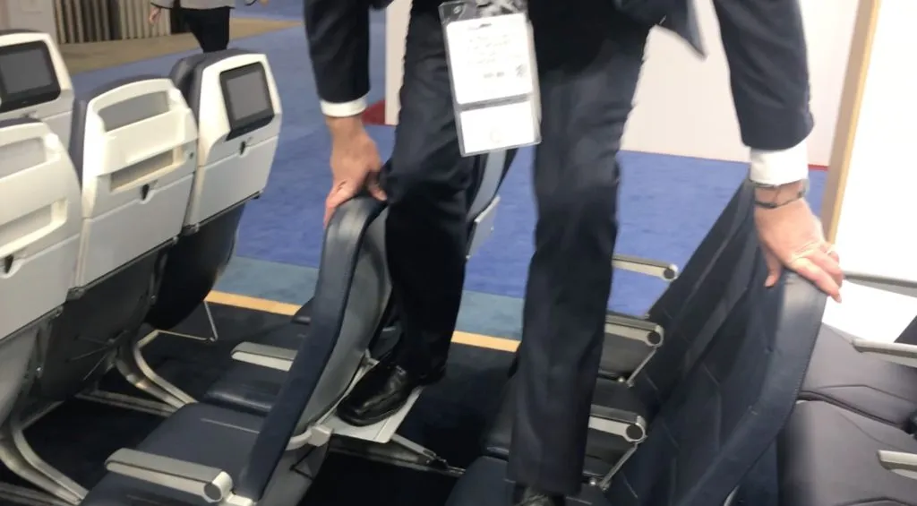 Acro expands economy range to fill market niches; seeks Boeing linefit ...