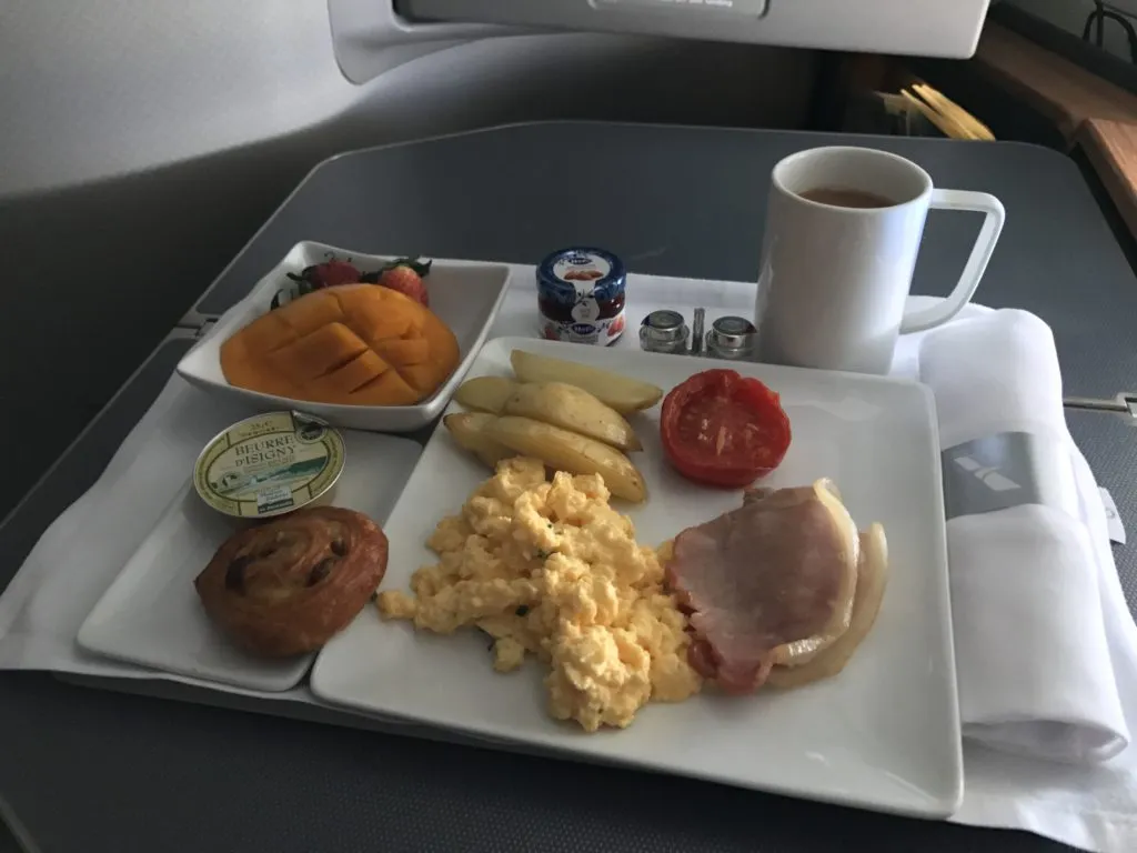 An ode to getting airline breakfasts right — and a plea - Runway ...