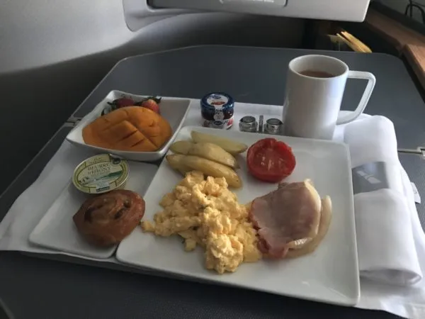 An ode to getting airline breakfasts right — and a plea - Runway ...