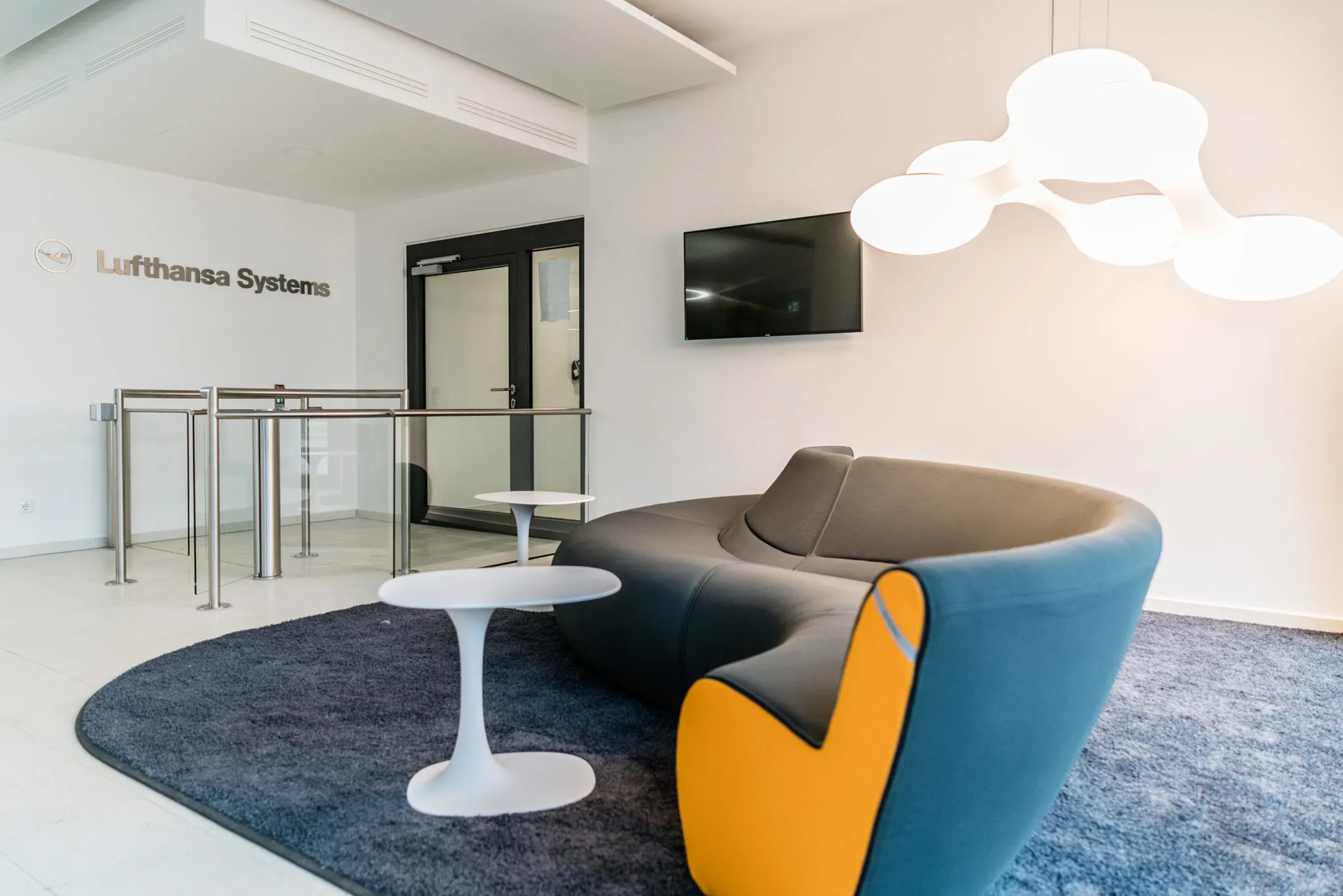 Lufthansa Systems aims for integration future, away from wireless IFE ...