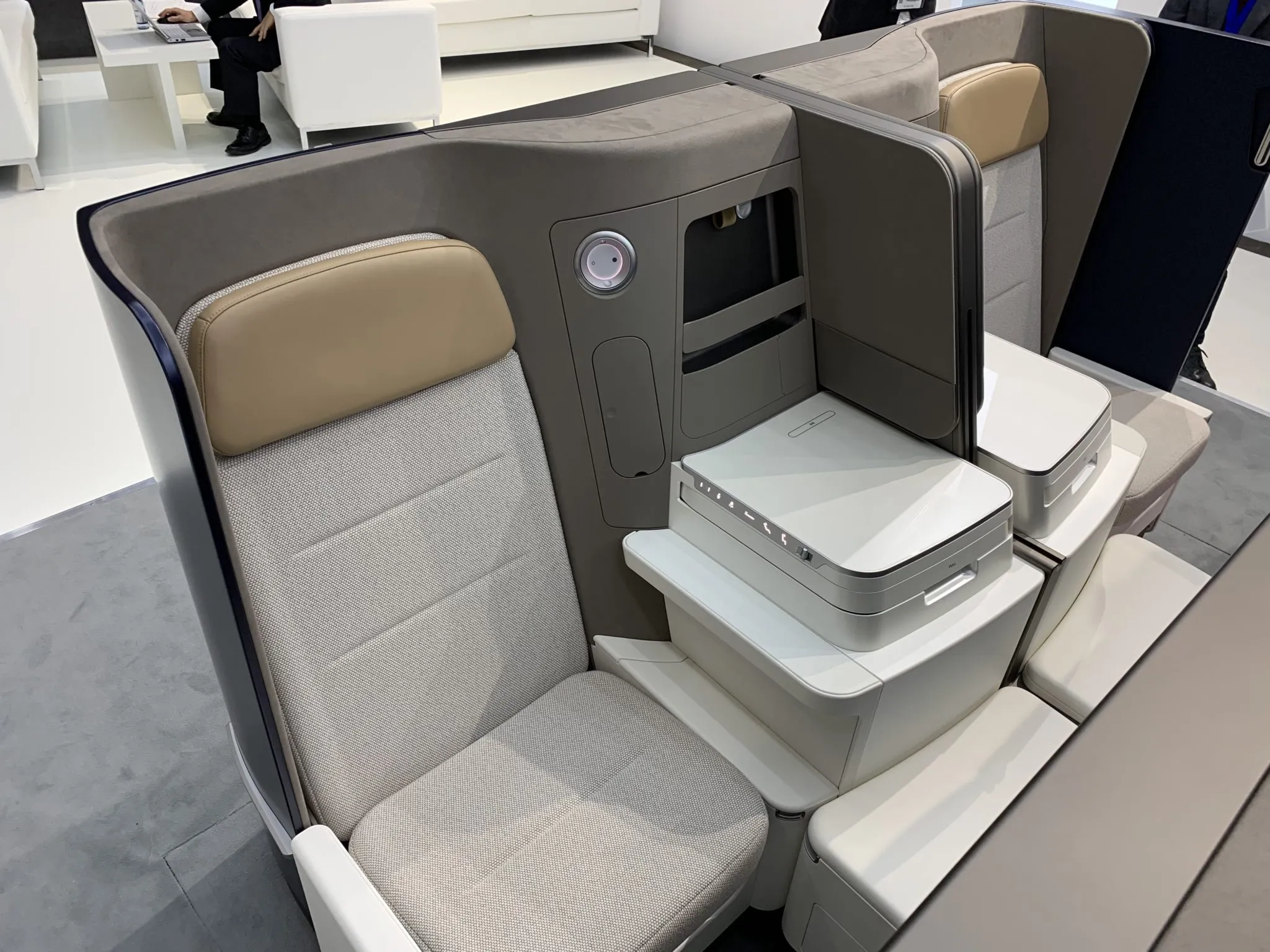 Jamco’s quest for elegance results in upmarket new staggered seat ...