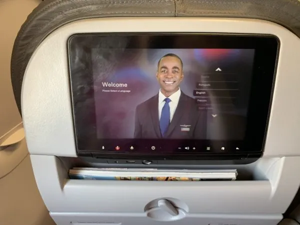 Seatback IFE helps ensure perfect mix of amenities on American A321 ...
