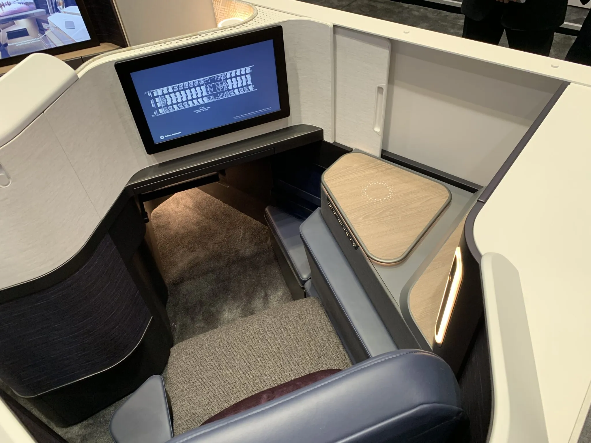 Inside herringbones: Elements of Super Diamond as Collins seats evolve ...