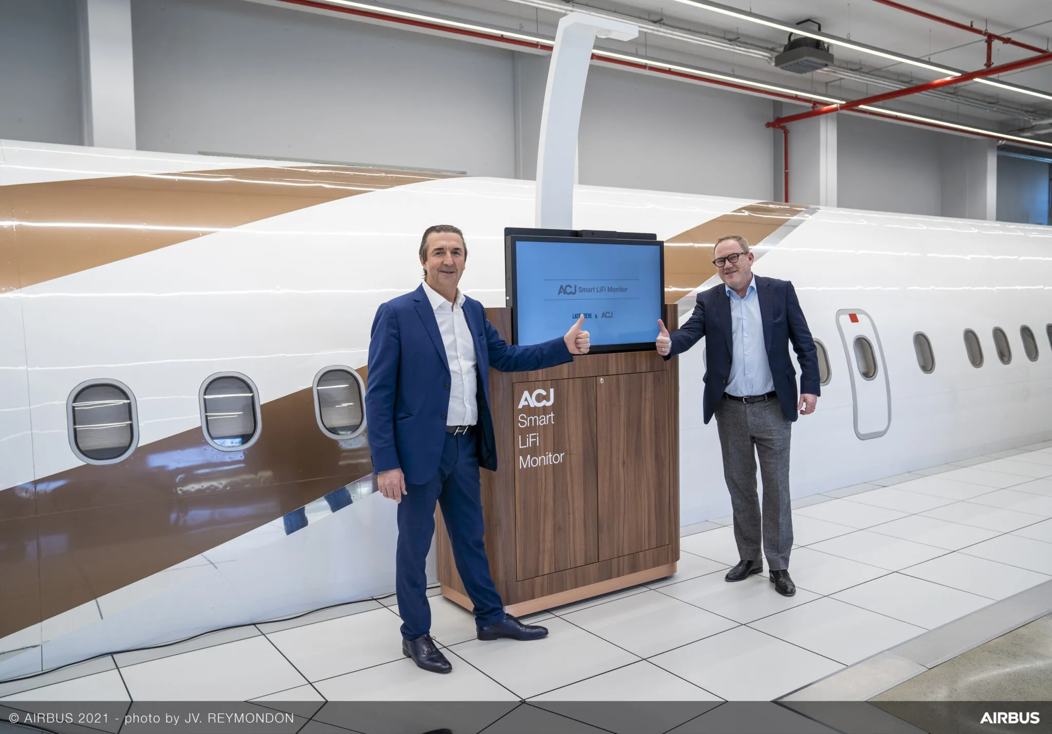 Press Release: ACJ teams up with Latécoère on LiFi Monitor -Runway Girl