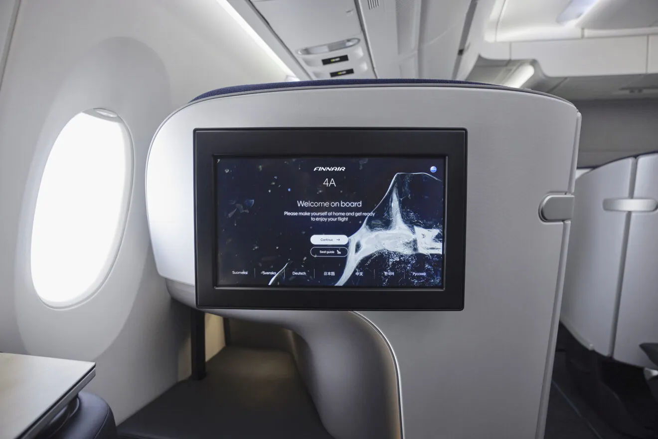 Diving into the details of Finnair’s new business seat - Runway ...