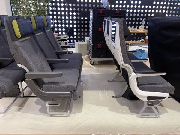 Recaro cuts weight from CL3810 seat, reveals new IFE integrations ...