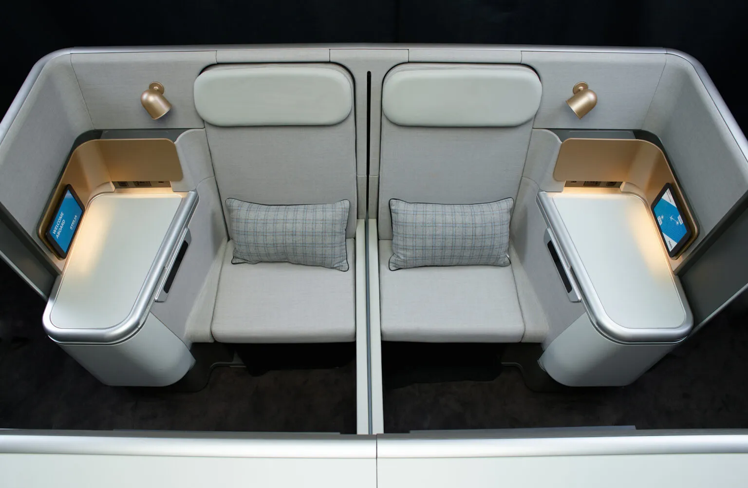 Stelia unveils integrated Rendez-vous staggered super-business seat ...