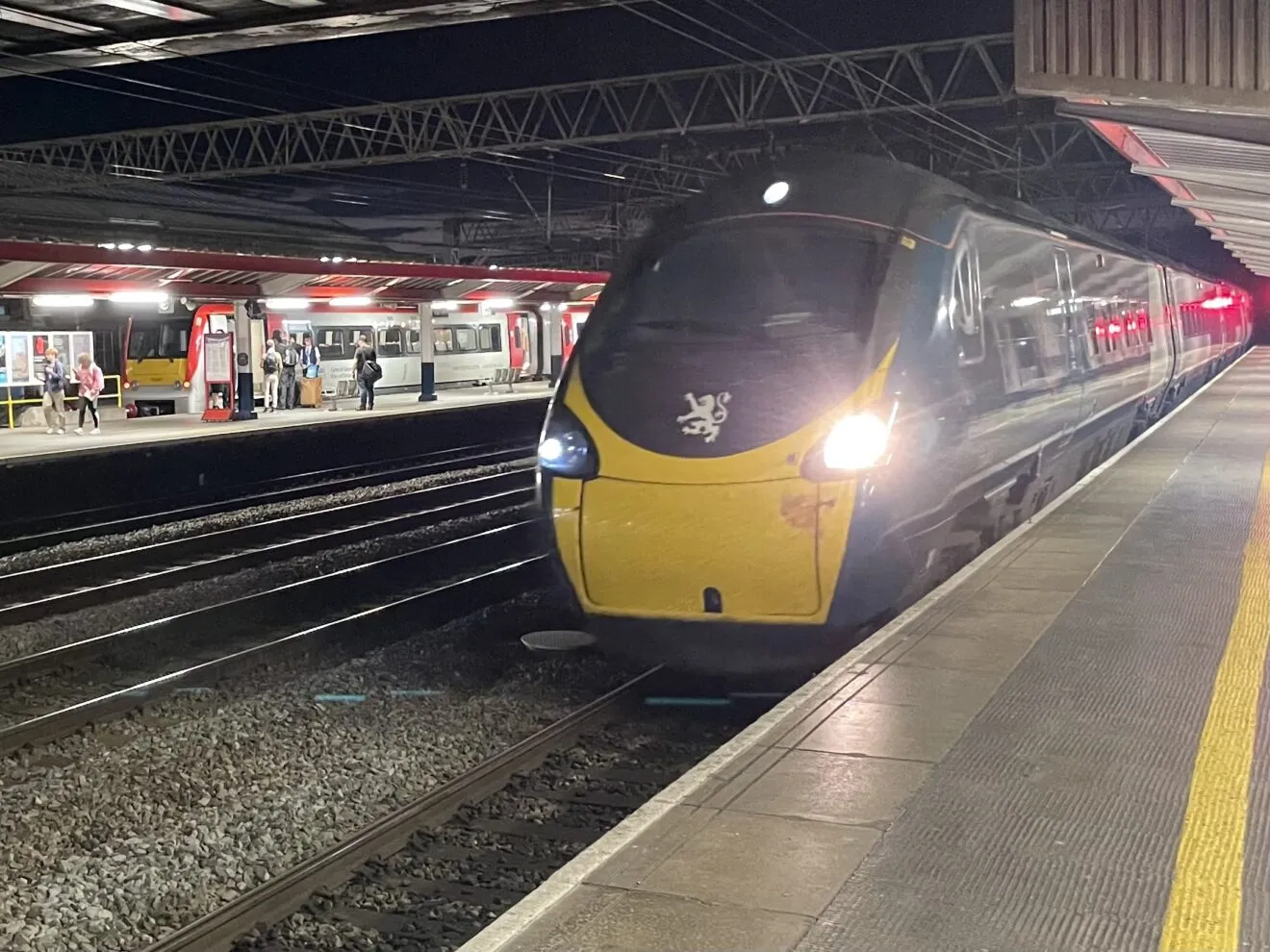 Innovative Avanti Standard Premium cabin let down by patchy ...