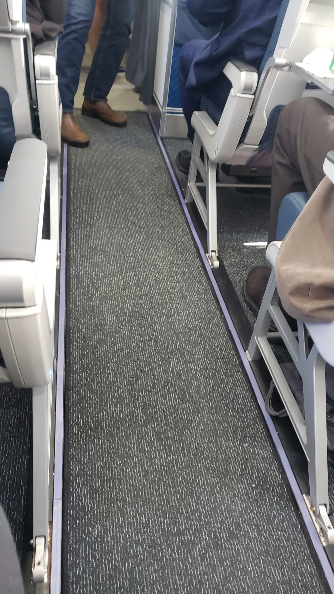 Porter Airlines showcases E2 and PorterReserve bundle before launch ...