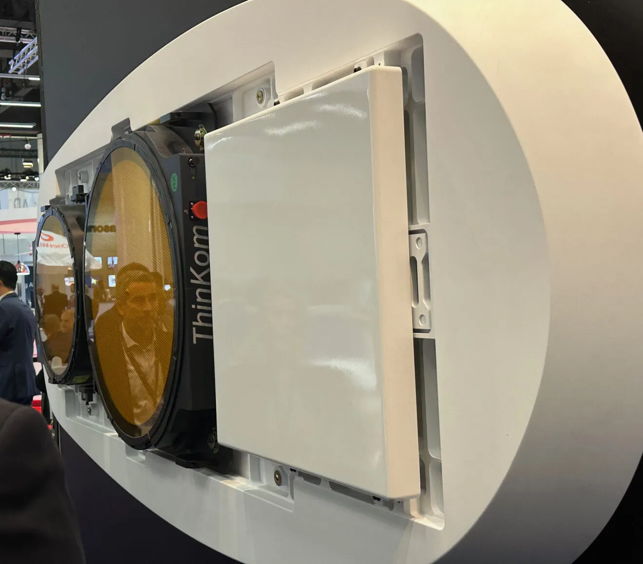 Hughes eyes direct IFC approach with LEO-, GEO- and multi-band hybrid ...