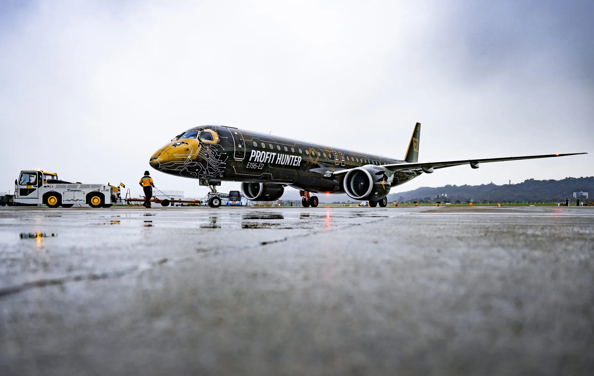 Press Release: Embraer E195-E2 granted Type Certification by CAACRunway ...