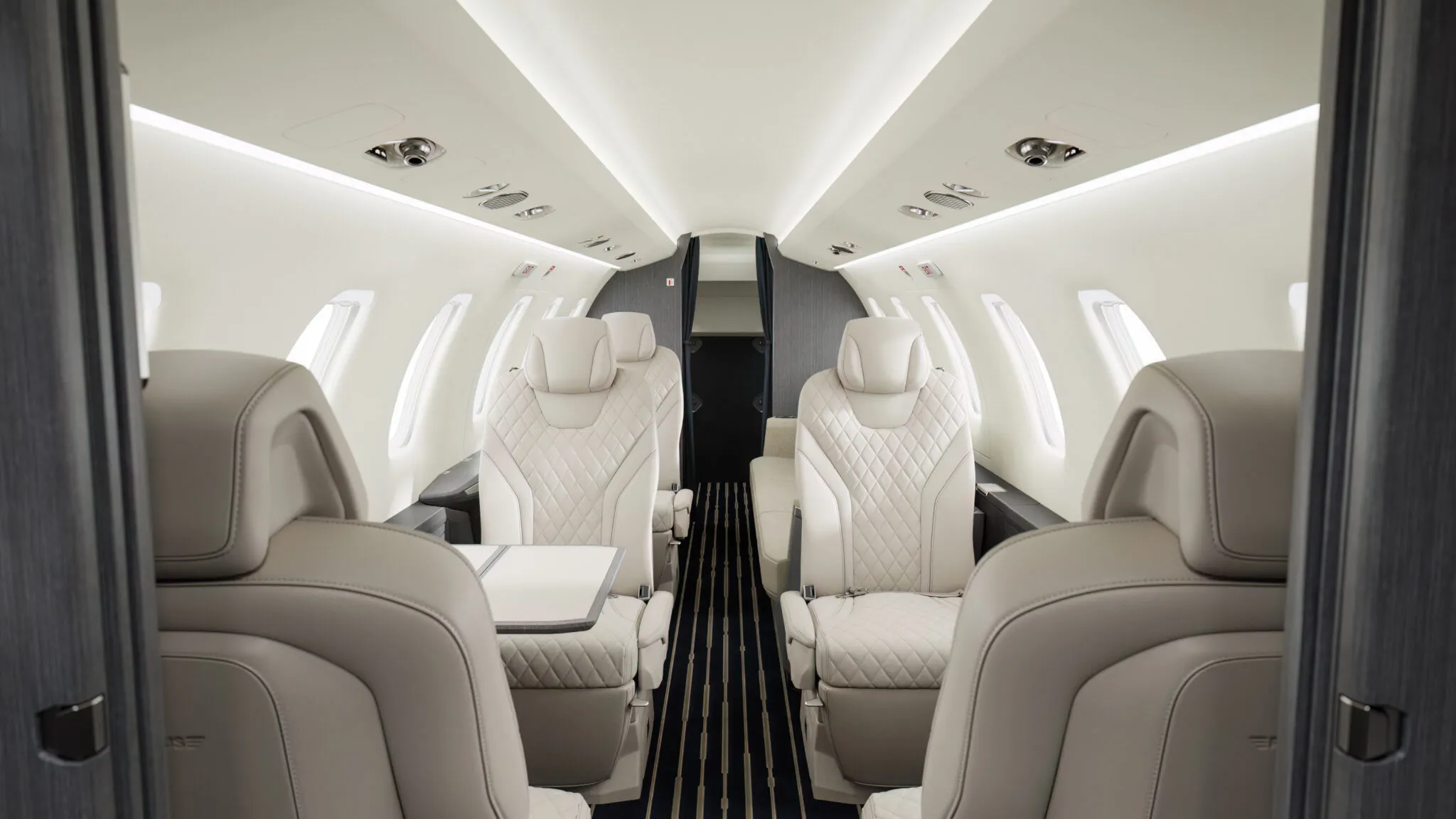 Press Release: Lufthansa Technik makes Pilatus PC-24 even more 'nice ...