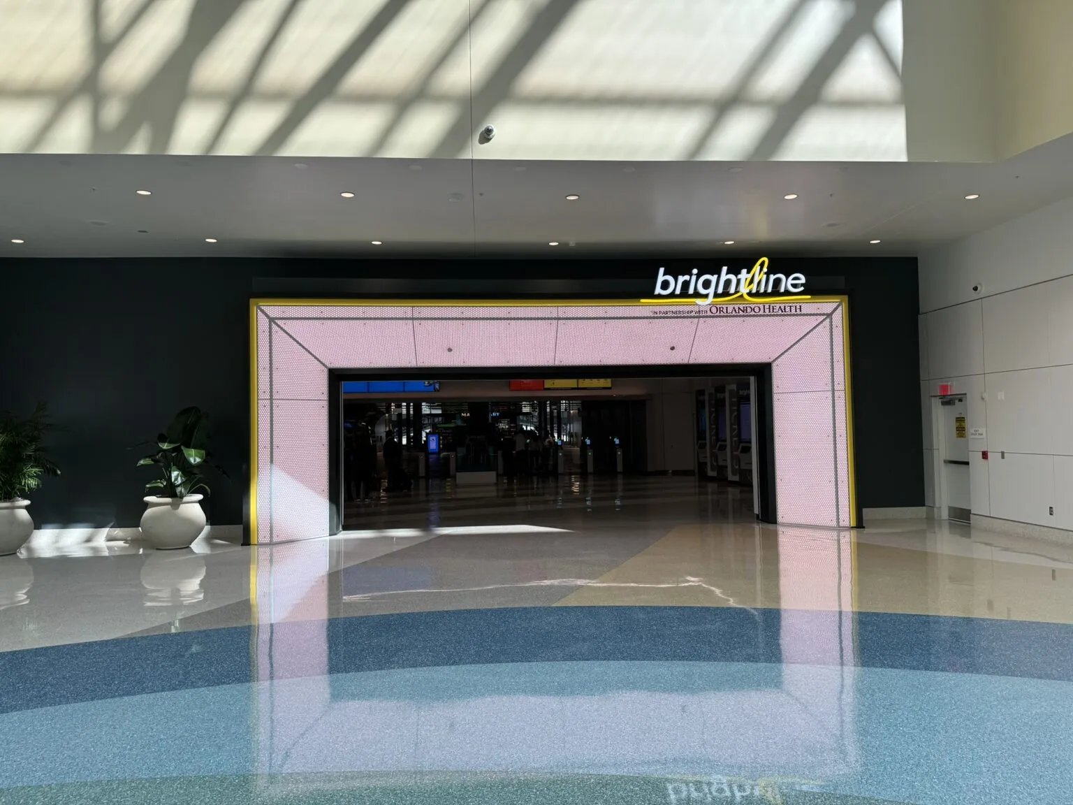 Brightline gives Amtrak a run for its money on Orlando-Miami - Runway ...