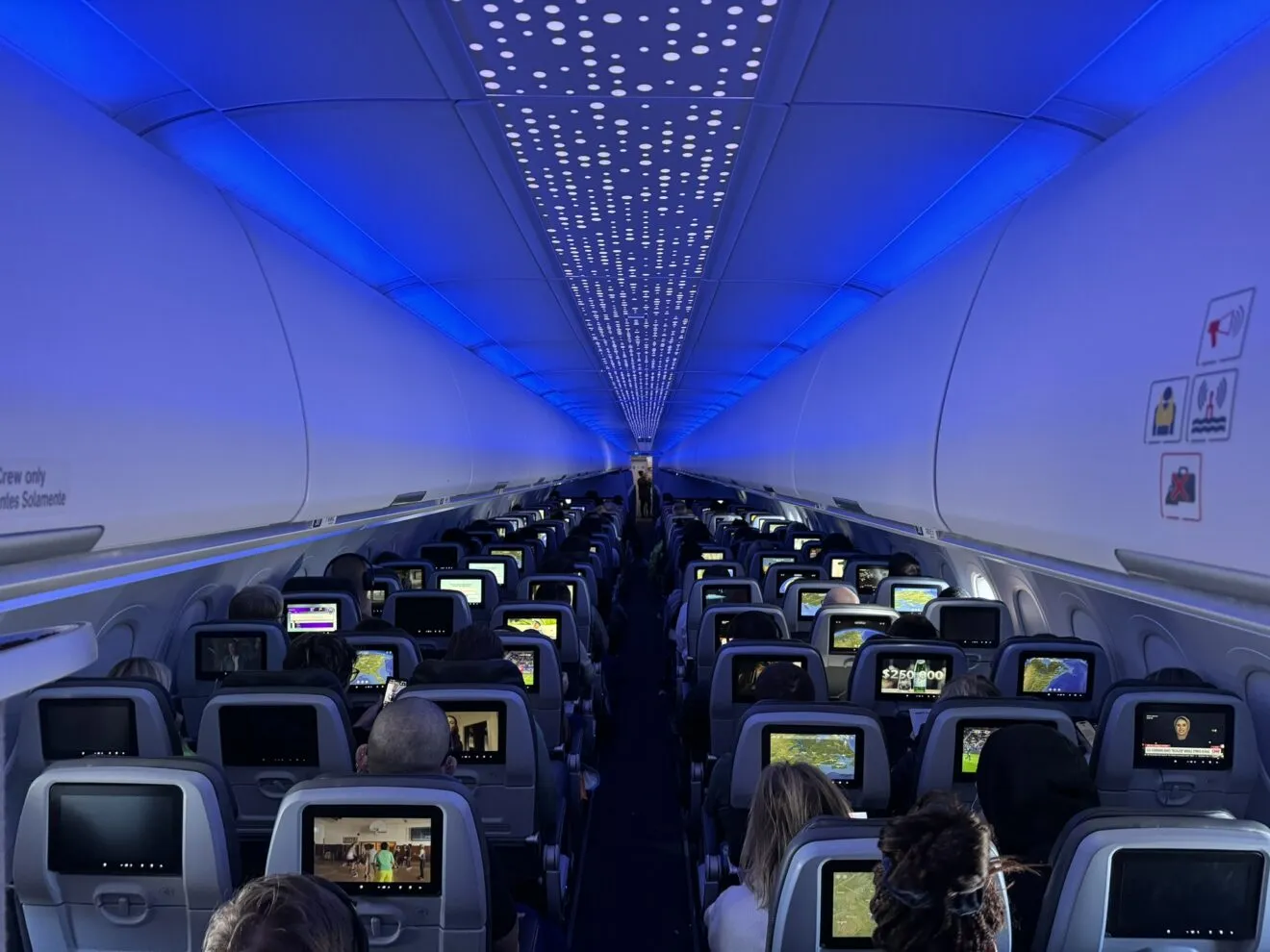 JetBlue offers elevated economy PaxEx on A321neoLR across the pond ...