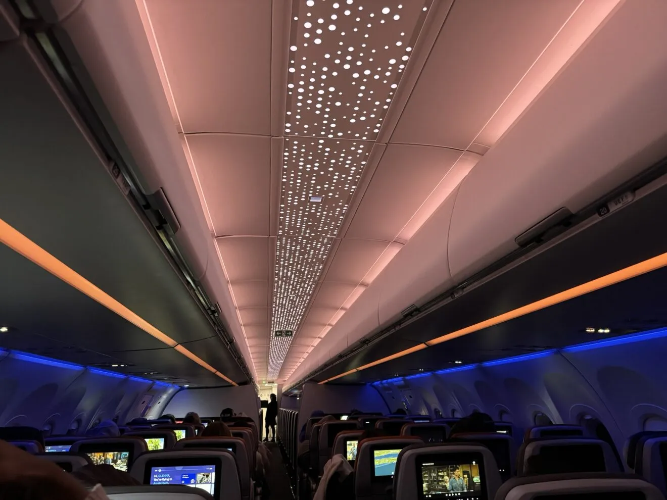JetBlue offers elevated economy PaxEx on A321neoLR across the pond ...