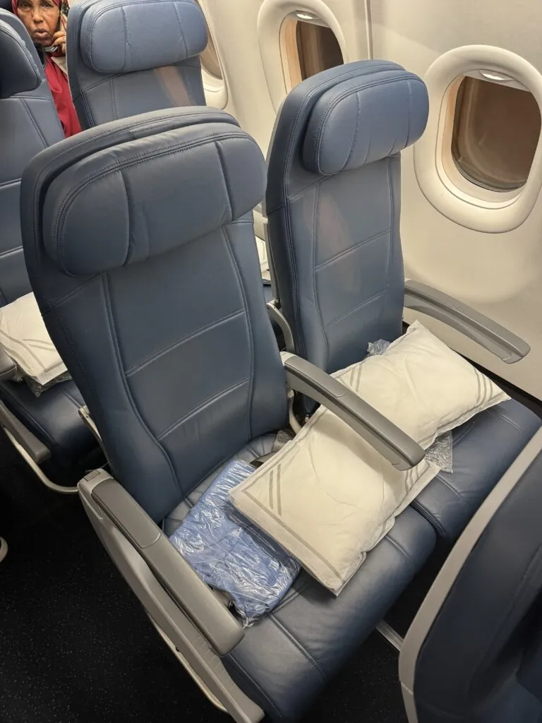 Delta delivers memorable economy experience to AmsterdamRunway Girl