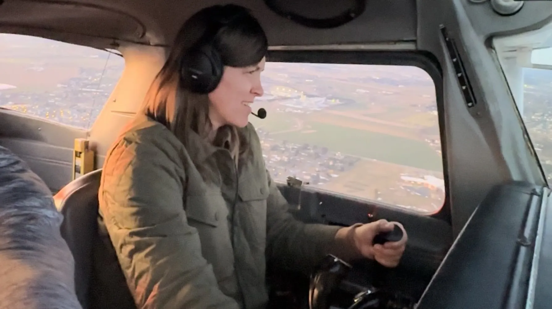 Mom, you should fly too: Stephanie Gehman on her pilot journey - Runway ...