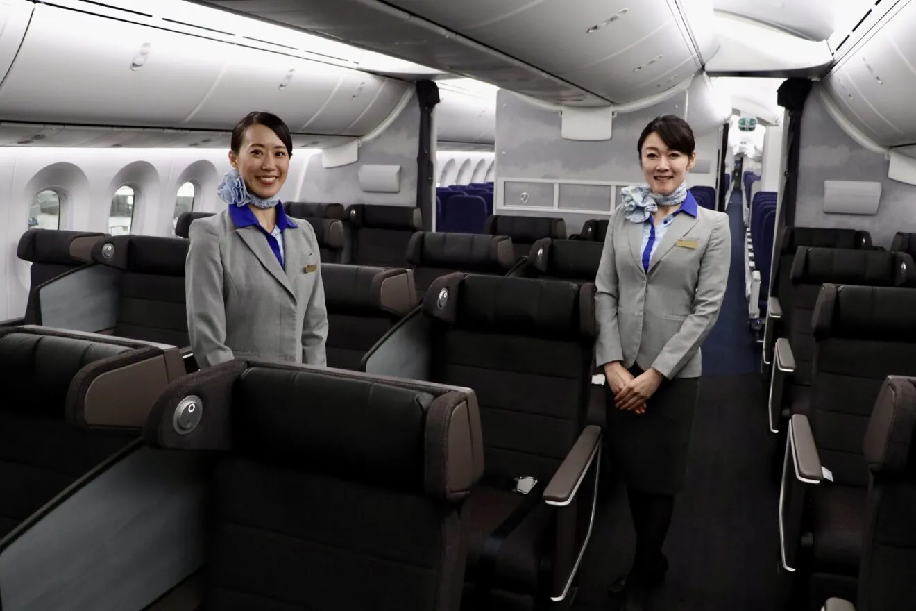 ANA reveals interior of high-density domestic Boeing 787-10s - Runway ...