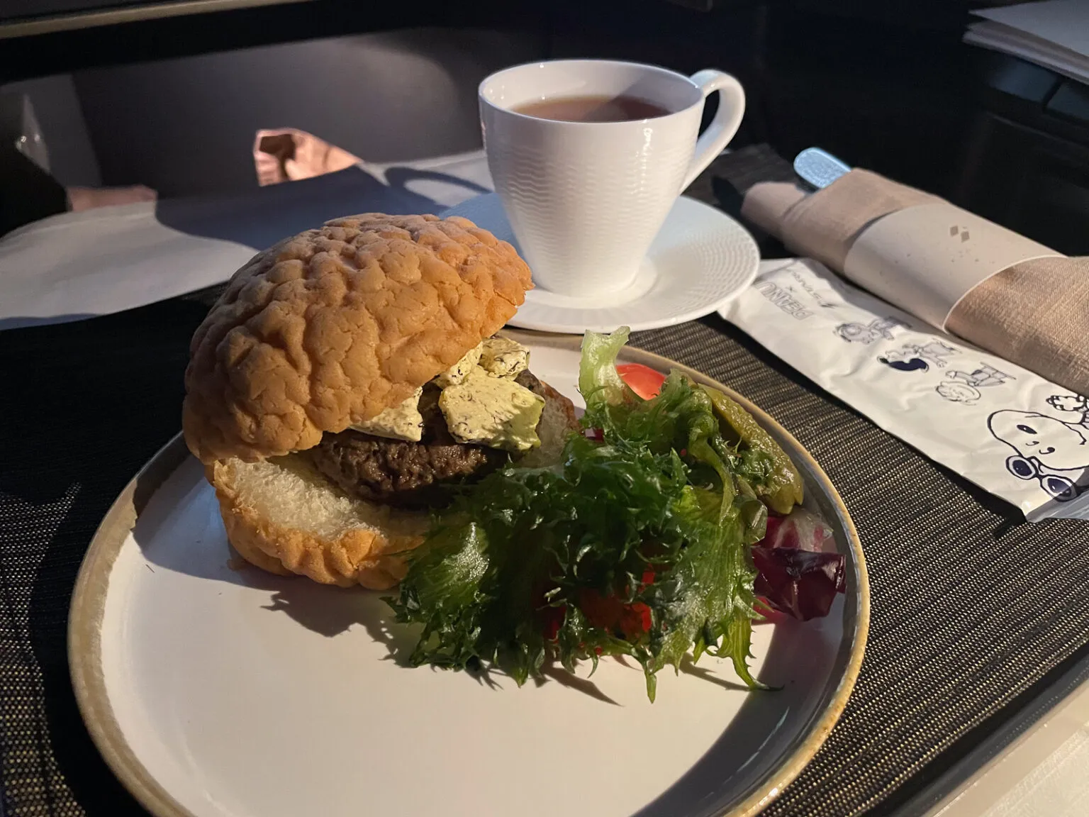 How Starlux delivers one of the best premium experiences aroundRunway Girl