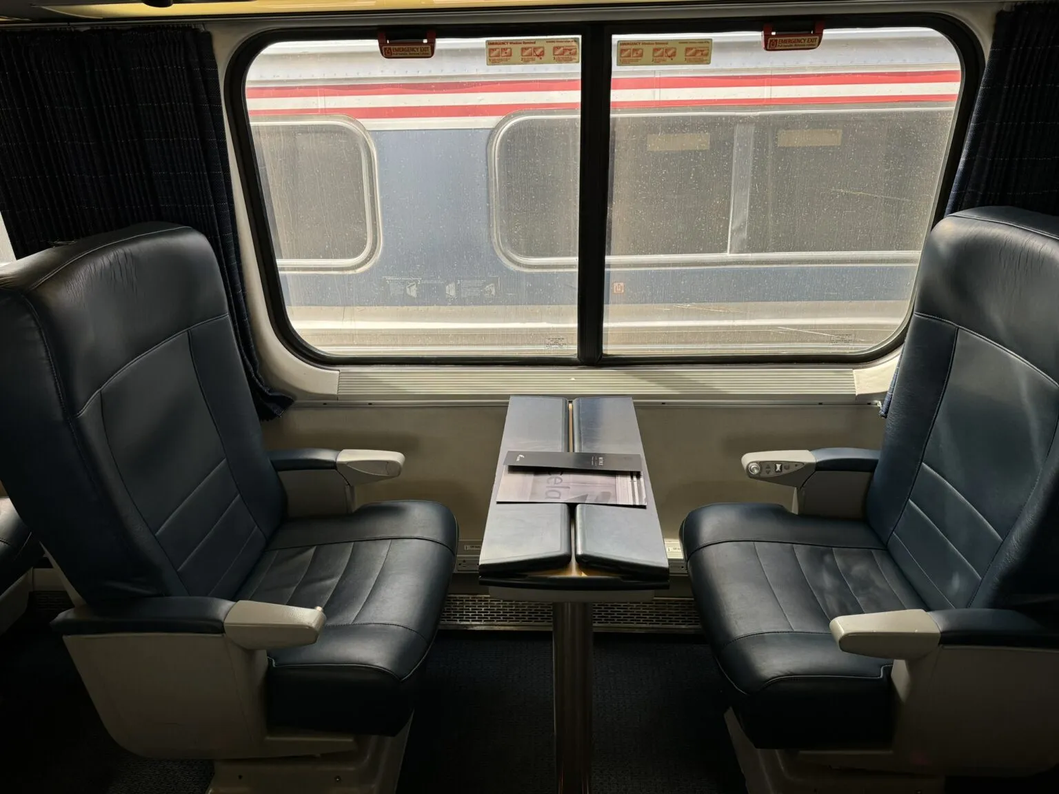 How Amtrak treats Roomette passengers like royalty — mostly - Runway ...