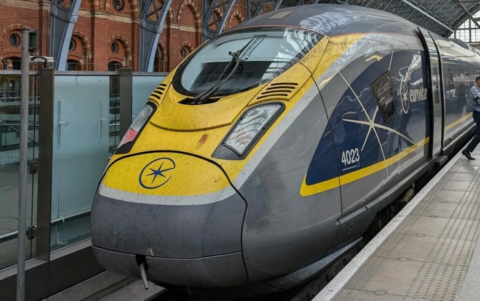 Chunneling to London: Eurostar is smooth, quiet and good value - Runway ...