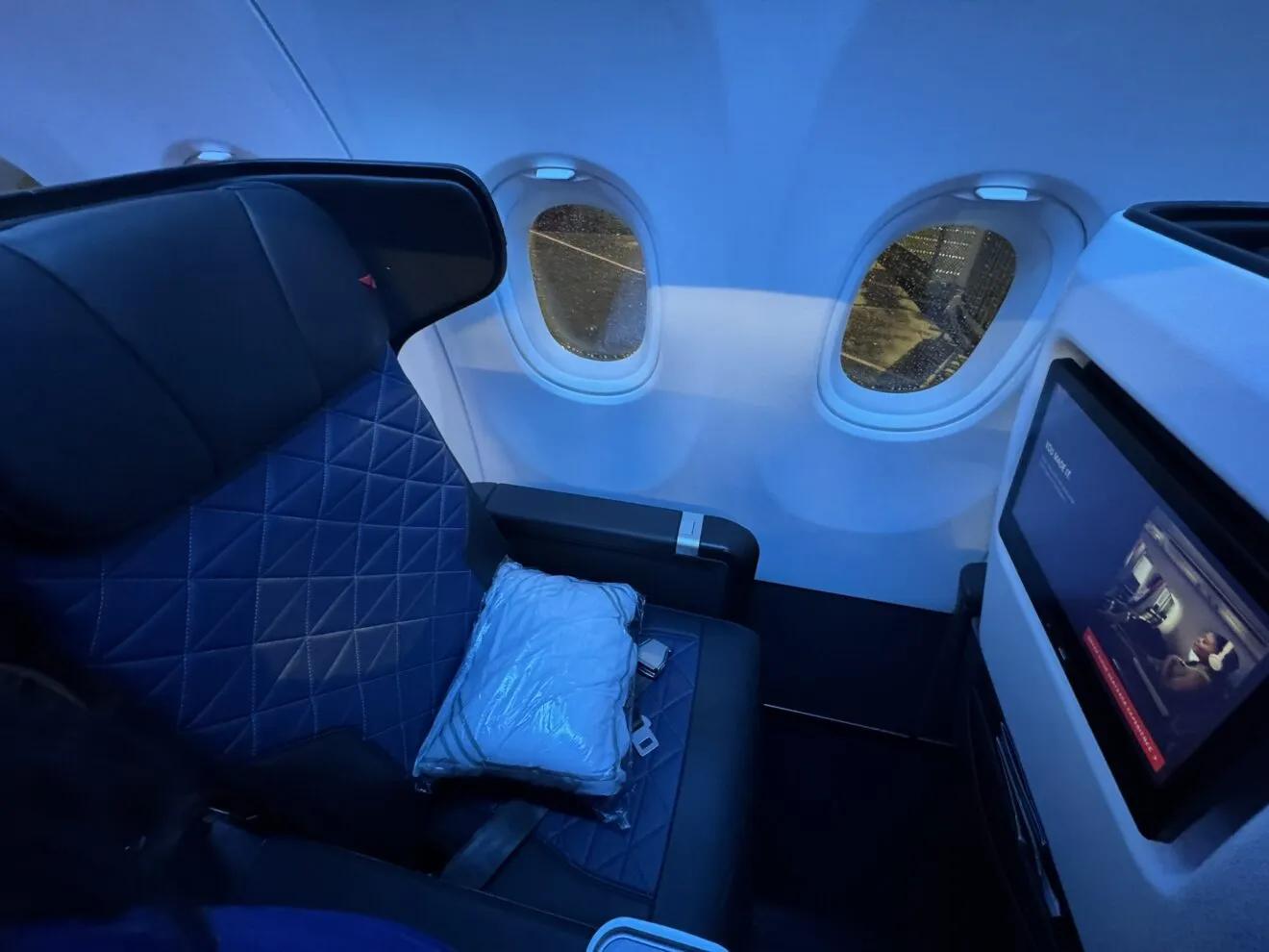 Delta One Lounge experience trumps First Class on A321neoRunway Girl