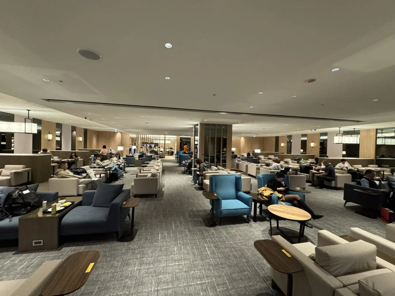 Enjoy a blast from the past aboard JAL 787-8 on TSA-HND - Runway ...