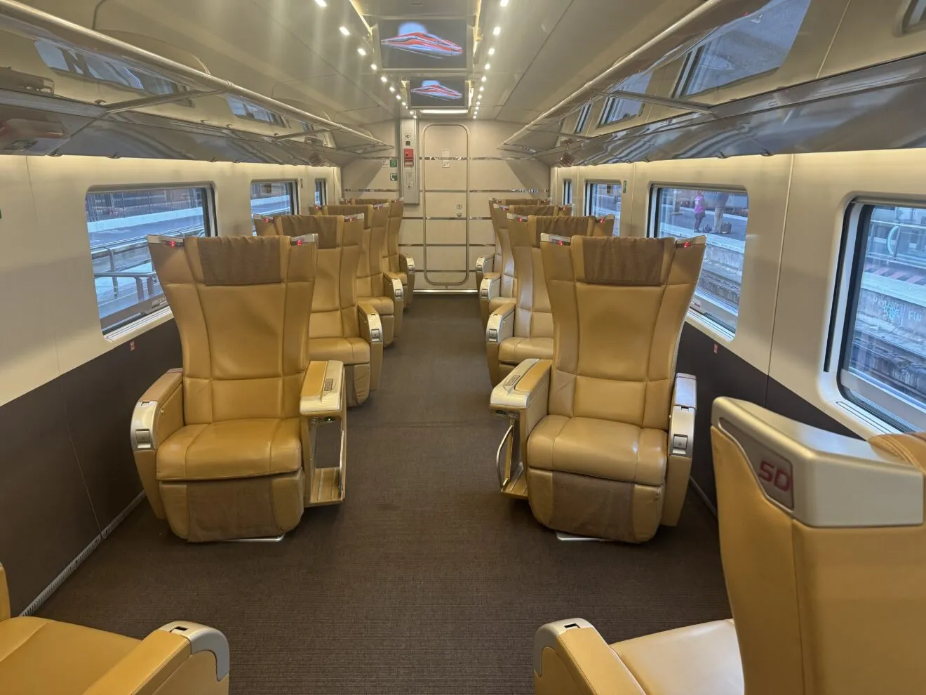 Trenitalia's Frecciarossa Executive proves delightfully decadentRunway Girl