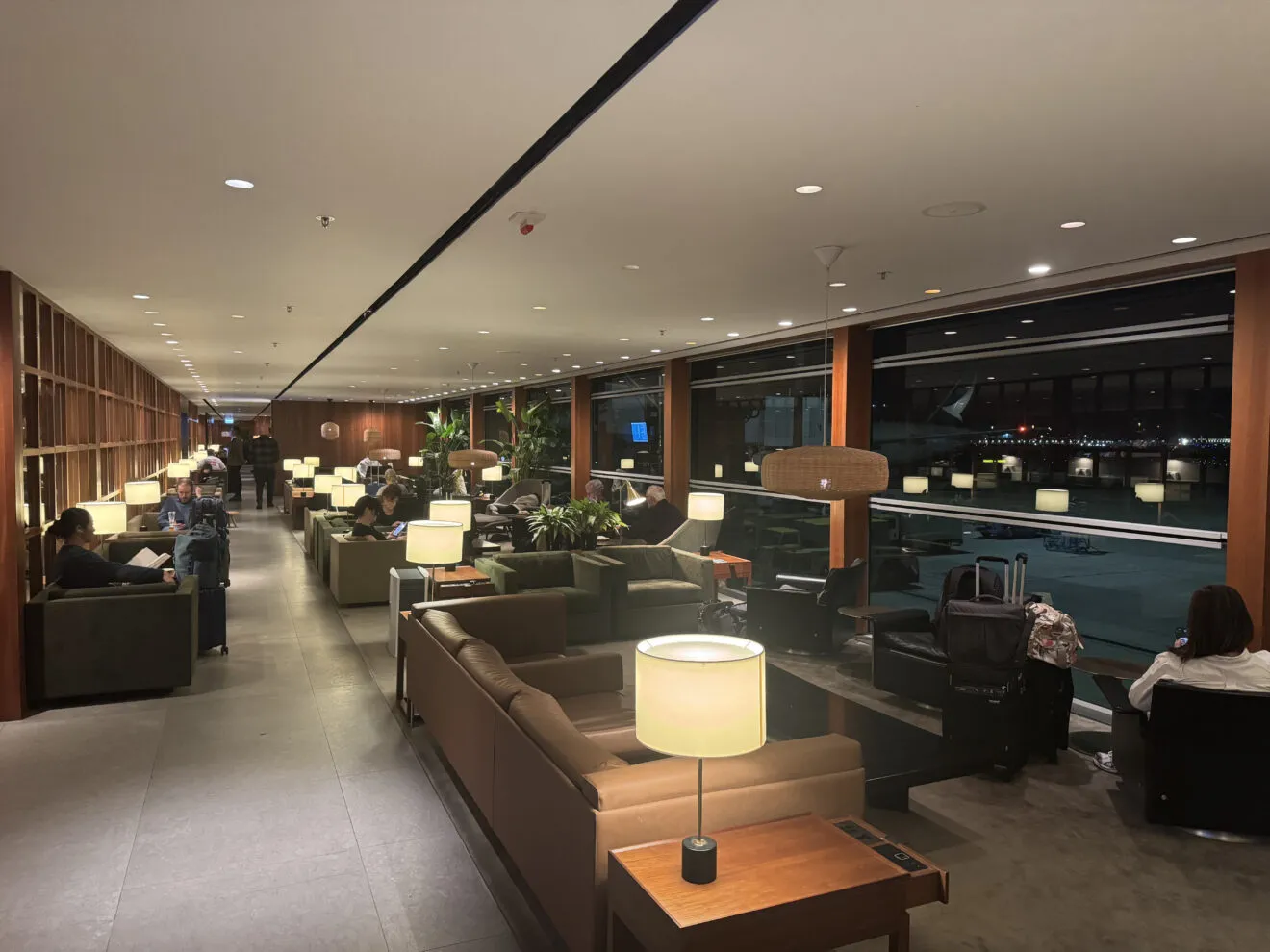 Exploring Cathay Pacific's three business lounges in Hong Kong - Runway ...
