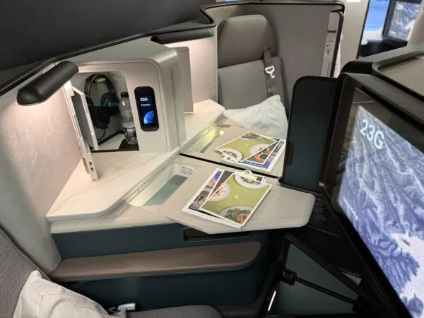 Cathay’s Aria: balancing bleeding-edge IFE and seat technologyRunway Girl