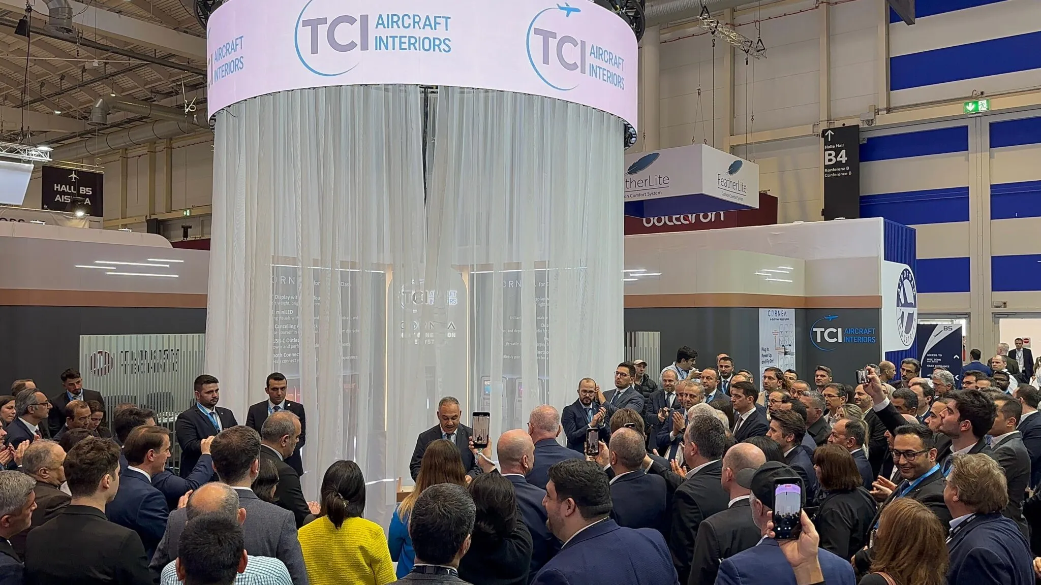 Press Release: TCI Aircraft Interiors unveils new Cornea IFE ...
