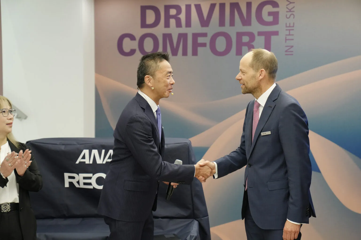 Press Release: Recaro and ANA display R3 and R4 at AIX 2025Runway Girl