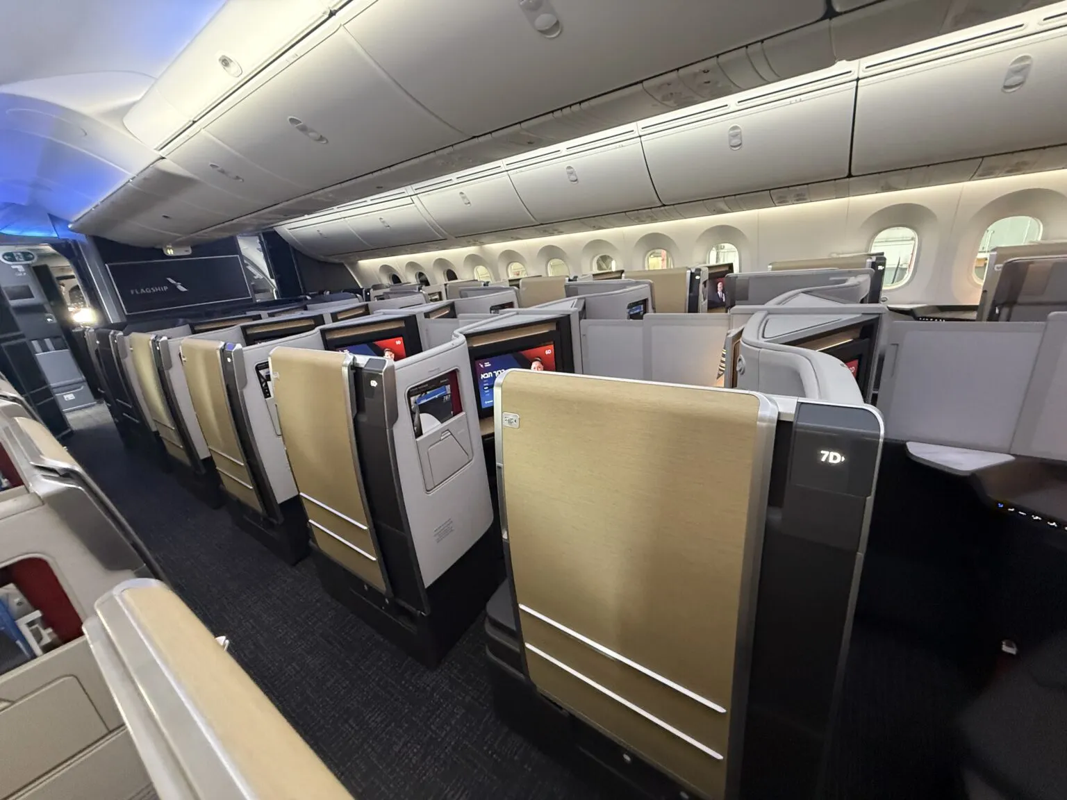 American unveils 787-9 Flagship, striking first in premium war - Runway ...