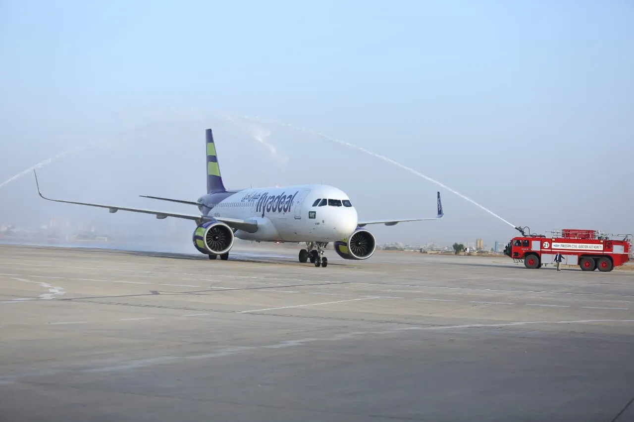 flyadeal CEO Steven Greenway on why the LCC is growing quickly - Runway ...