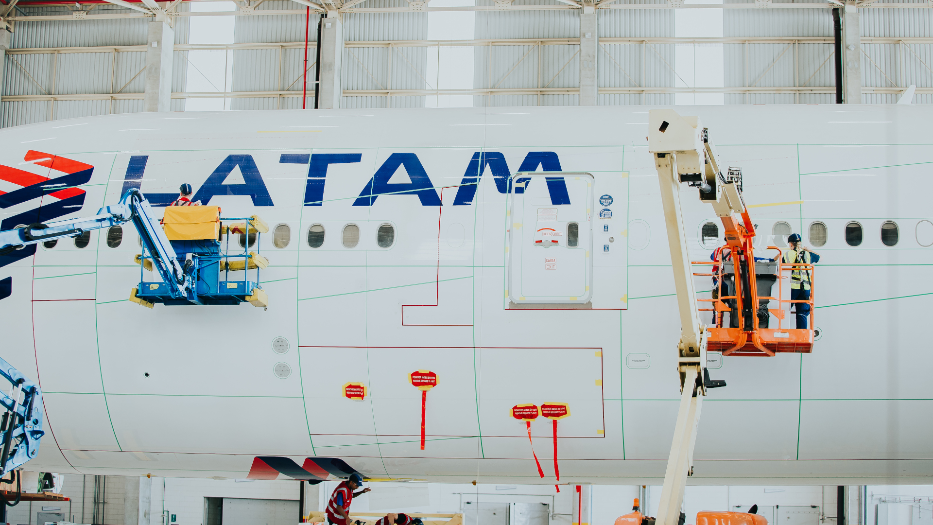 Press Release: LATAM extends AeroSHARK use across 777-300ER fleet ...