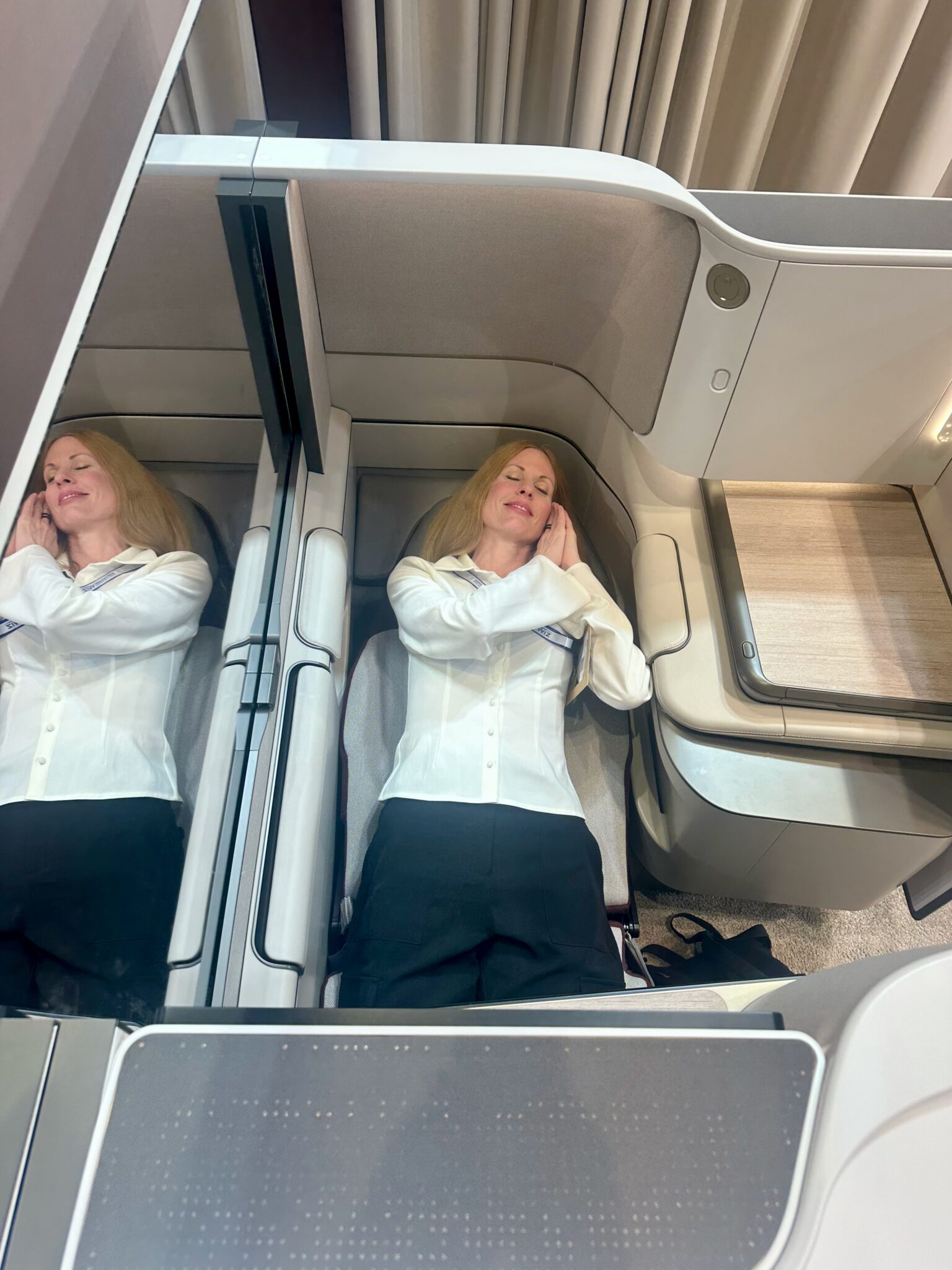 Inside the A350-optimized Unum Two seat, as revealed at AIX - Runway ...